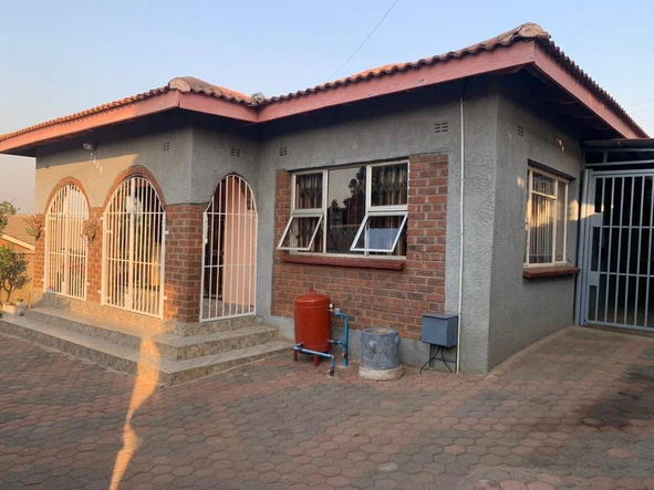 Houses for Sale in Dawnview Park, Harare West | 10 listings