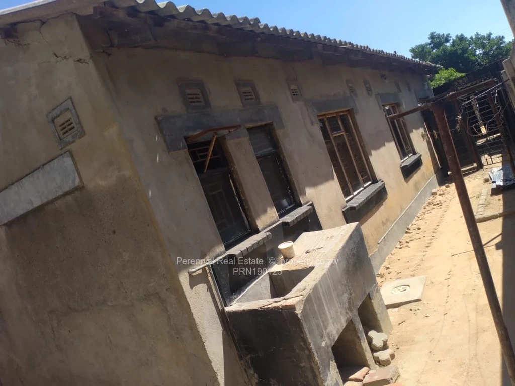 4 Bed Houses for Sale in Zengeza | PRN190125