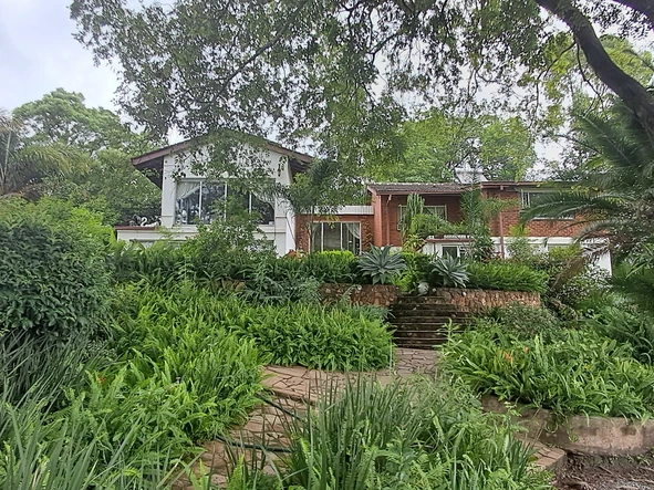 5 Bed Houses for Sale in Glen Lorne | GAT238005