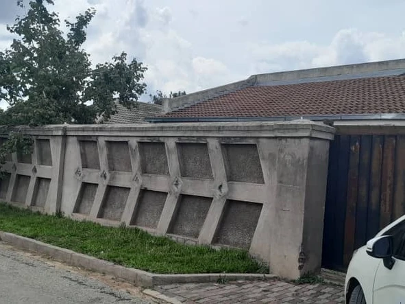 Houses for Sale in Mainway Meadows, Harare South | 29 listings