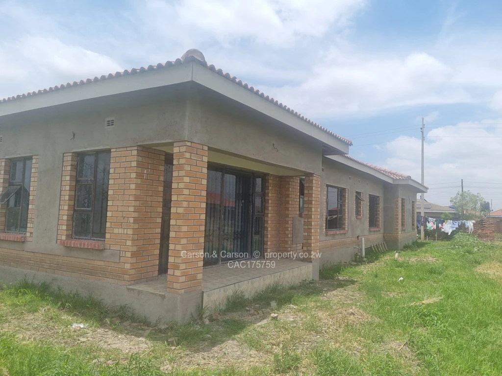 4 Bed Houses for Sale in Madokero | CAC175759